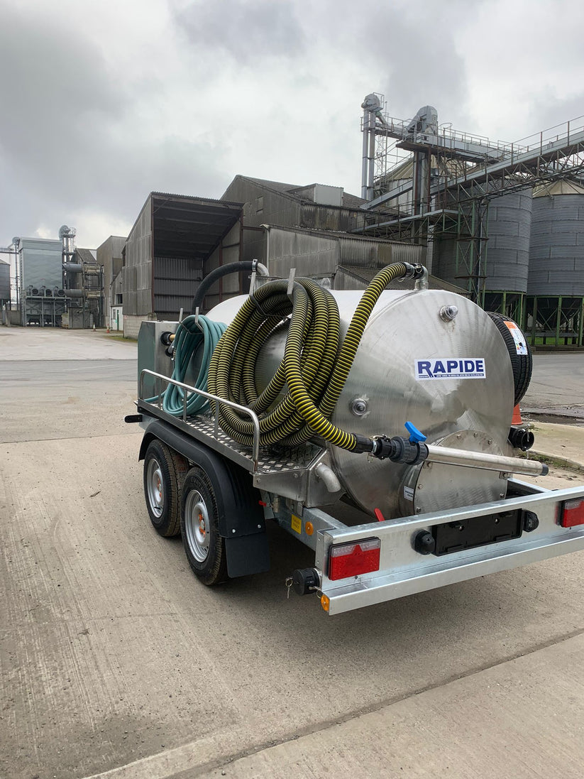 Mobile Tanker Unit with Tandem Axle Waste & Freshwater Tanks – RAPIDE ...